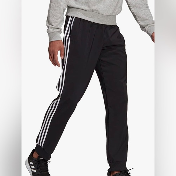 adidas | Pants & Jumpsuits | Brand New With Tags Womens Adidas Joggers ...